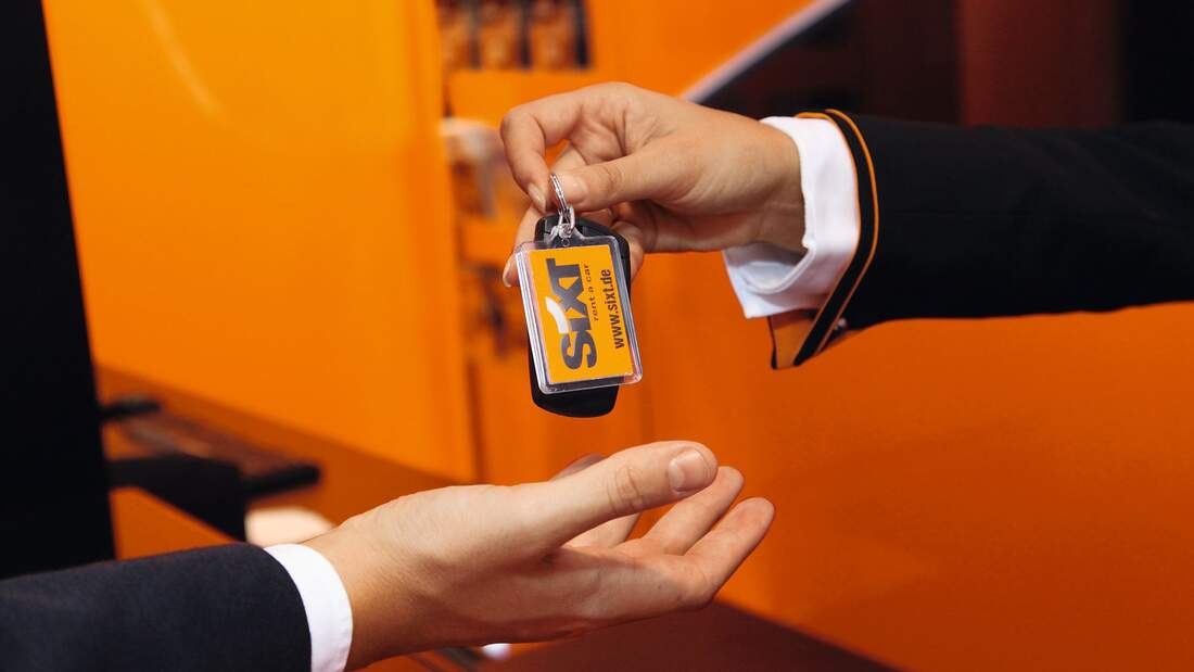 Stellantis Mega-Deal mit Sixt: 250.000 Autos in 3 Jahren | AUTO MOTOR ...