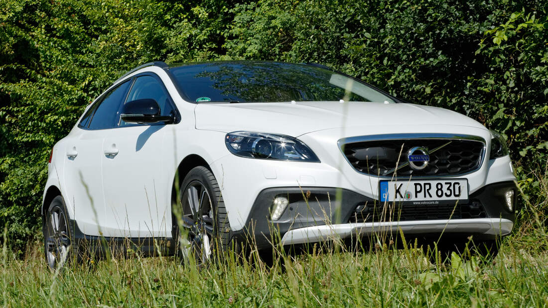 Volvo V40 Cross Country T4 AWD im Fahrbericht: Mehr als ein Kompakt-SUV-Platzhalter (Technische ...