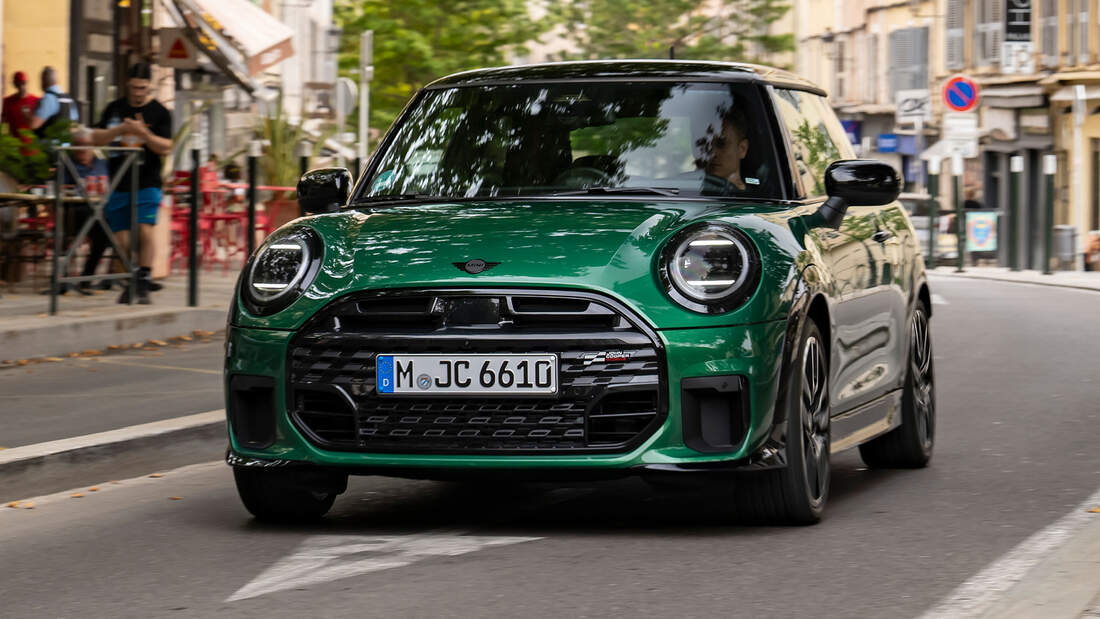 Mini Cooper S F66 John Cooper Works: 204 PS im Sportanzug | AUTO MOTOR ...