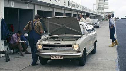 Käfer-Nachfolger VW EA 266: Das hätte der Golf sein können | AUTO MOTOR ...