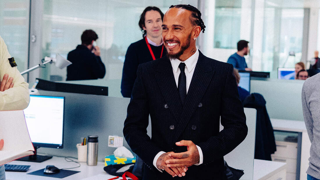 Lewis Hamilton: Antrittsbesuch bei Ferrari in Maranello