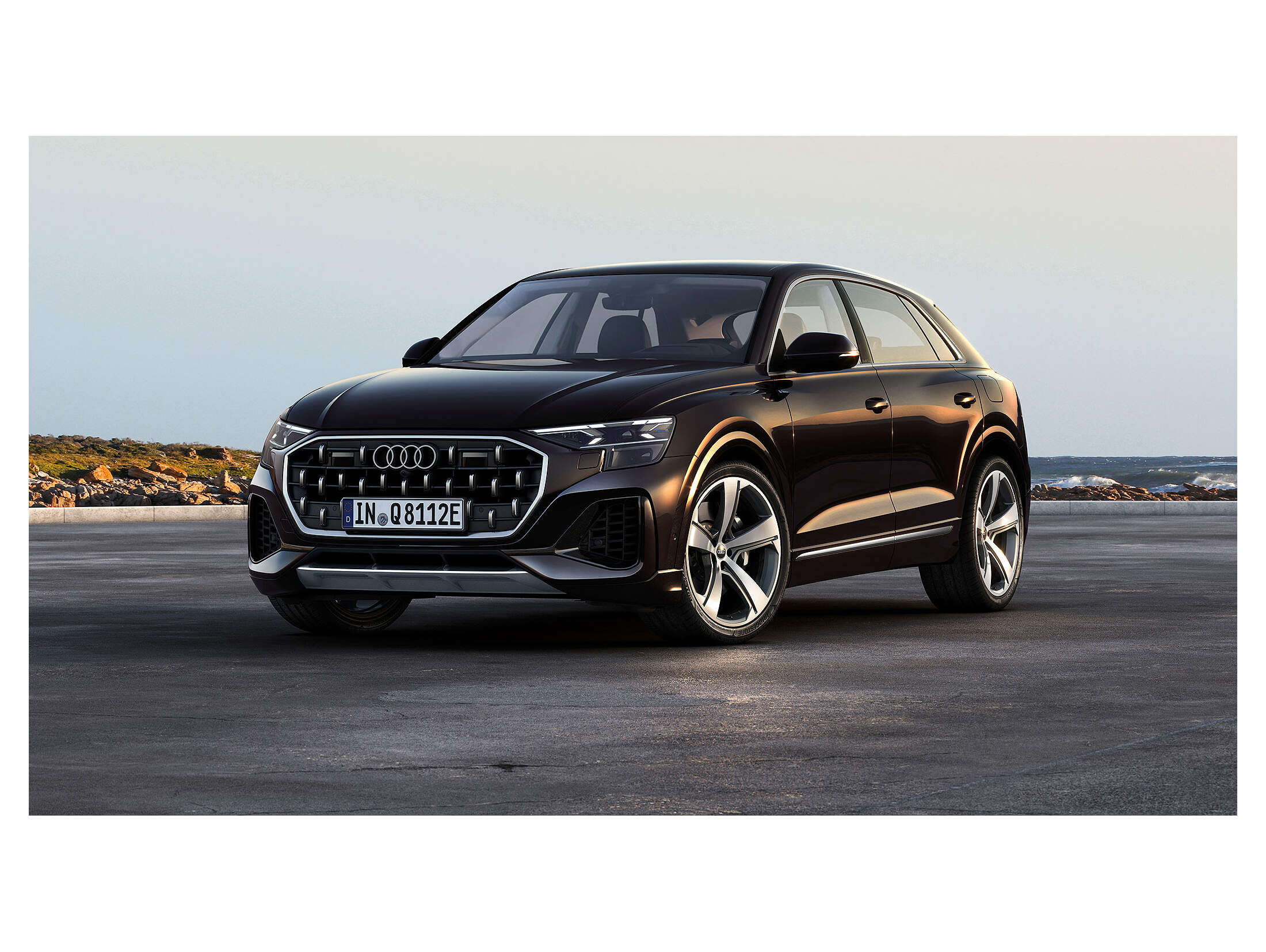 Q7 plug in hybrid store