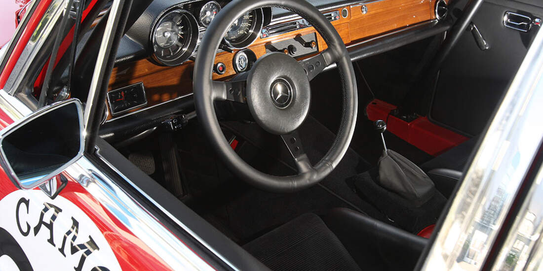 Mercedes-Benz 300 SEL AMG im Fahrbericht: Die Rote Sau von AMG - auto ...